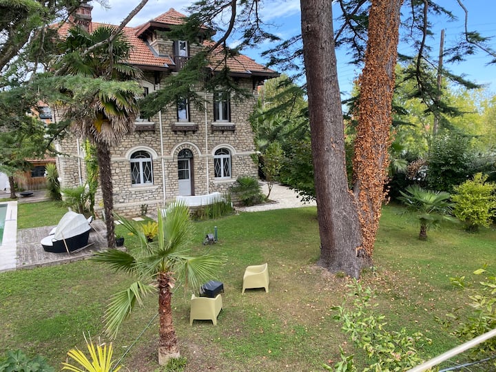 Villa Rénovée Avec Piscine - Bayonne