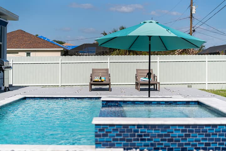 Heated Pool & Spa, Game Room House By Downtown! - Sanibel Island, FL