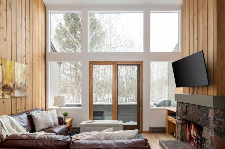 Peaceful Teton Retreat Near Skiing & Gtnp - Jackson Hole, WY