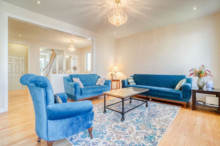 Spacious Bedroom In Kanata - Kanata