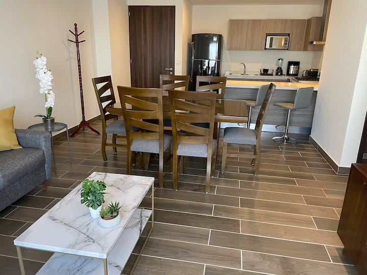 ¡Depa Nuevo Con Vista A La Ciudad! - Querétaro