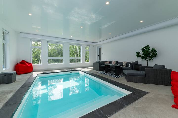 Hôtel à La Maison - Le Distinction, Piscine Et Spa - Baie-Saint-Paul, QC
