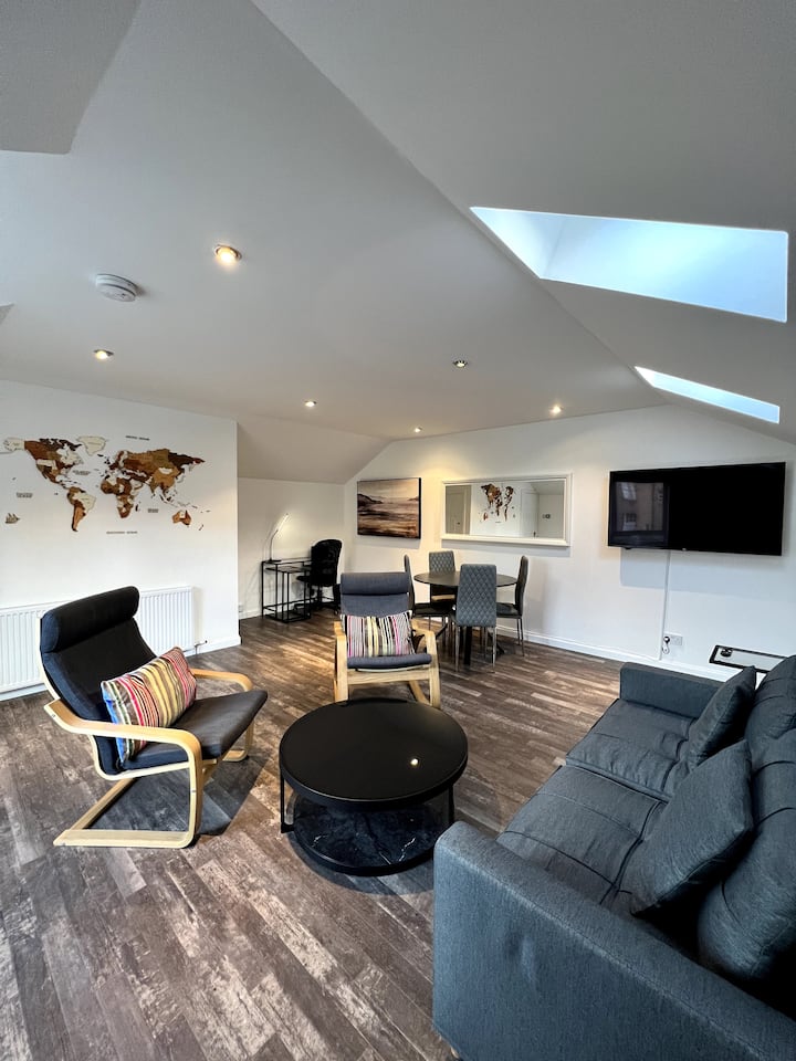 Very Central, Princes St, Near The Castle - Edinburgh Airport (EDI)