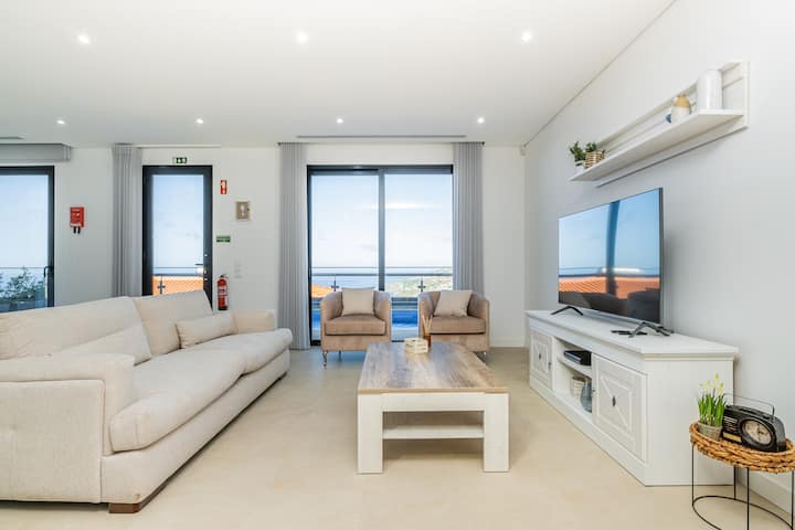 Ocean View Attached Home - Madeira