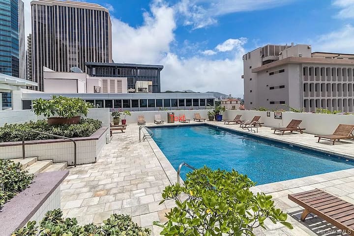 2 B/2 Bath Condo, Remodeled, Ocean/city Views - Hawaii
