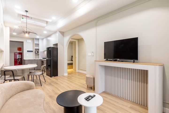Soho D1 - 2br Special Style - 1km Ben Thanh Market - Tan Son Nhat Airport (SGN)