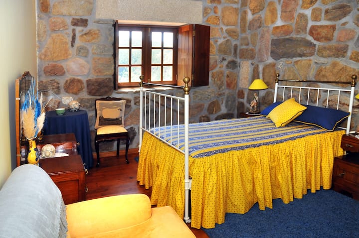 Quarto Com Varanda Com Vista Para O Tâmega - Amarante