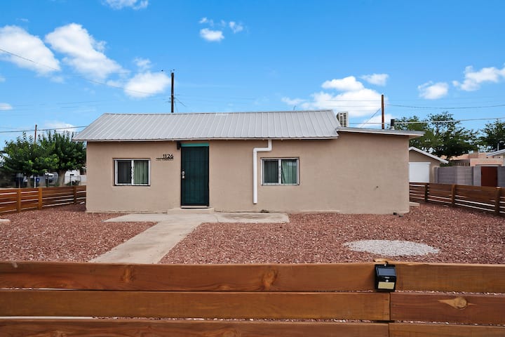 Casa Walt - Downtown Home - Abq Old Town! - 앨버커키
