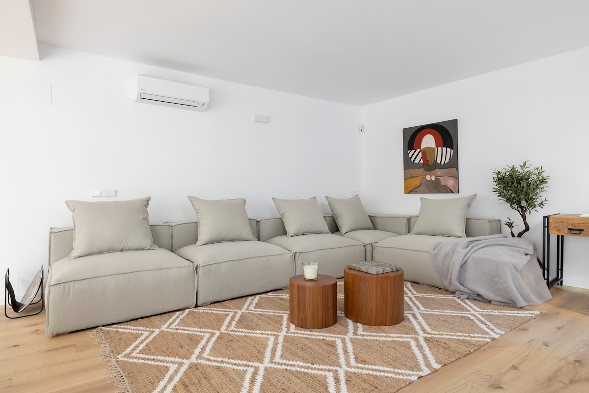 Krest Apartment Barcelona von Glasir Homes - Wohnungen zur Miete in ...