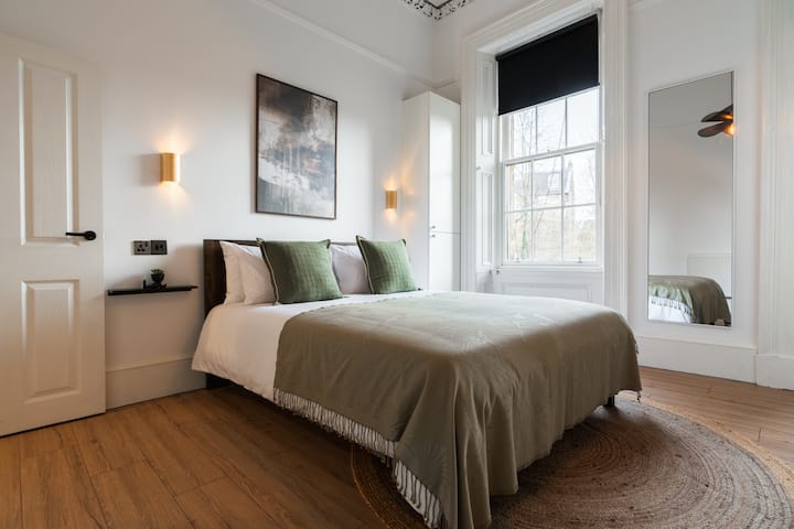 The West End Retreat - 5* Apartment - Glasgow
