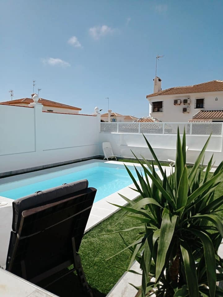 Chalet Con Piscina Privada A 80 M De La Playa - Matalascañas