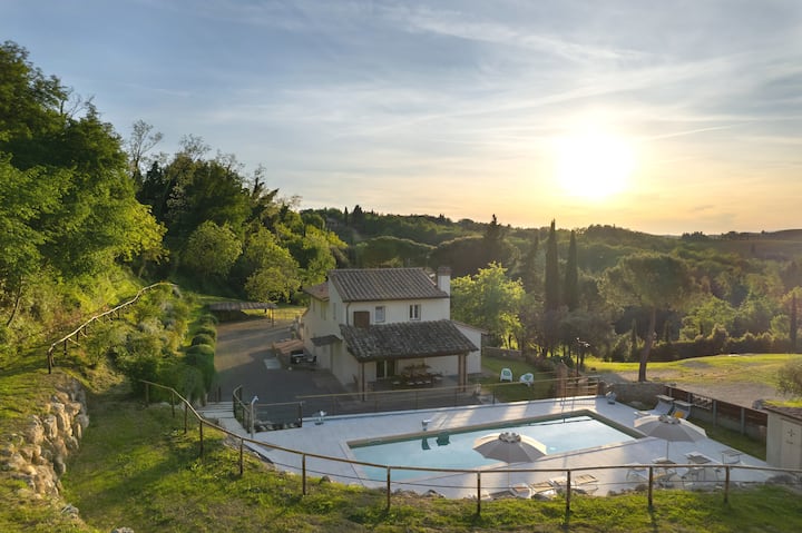 Villa Oliva W/pool+ Ensuite - Pillo Holiday Villas - Italy