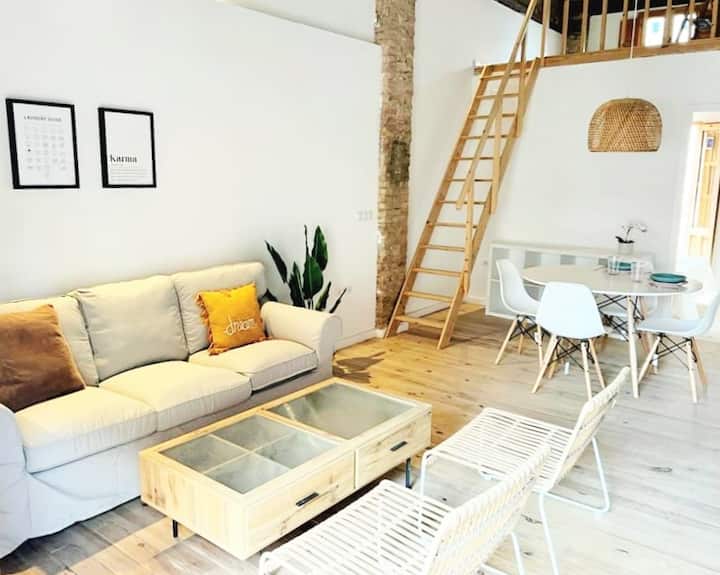 Loft úNico Con Patio - Valencia
