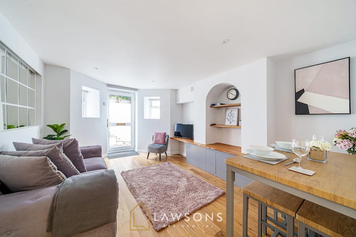 Your Windsor Retreat | 1bed/1bath + Free Parking - Windsor