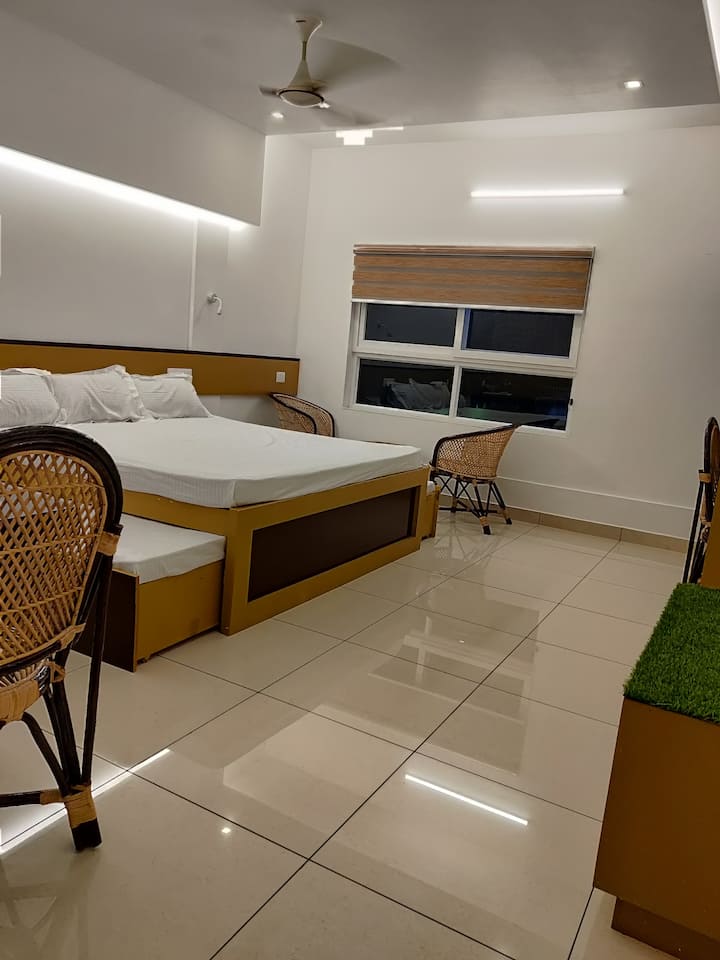 Bedrooms With Pool View.peacefull Atmosphere. - Thrissur
