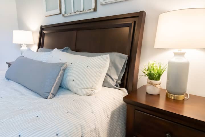 Family Friendly Home W/theater & Wi-fi - Idaho Falls, ID