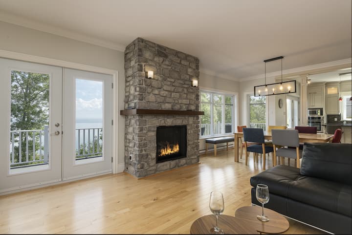 Hôtel à La Maison - Chalet De La Grève Avec Spa ! - La Malbaie
