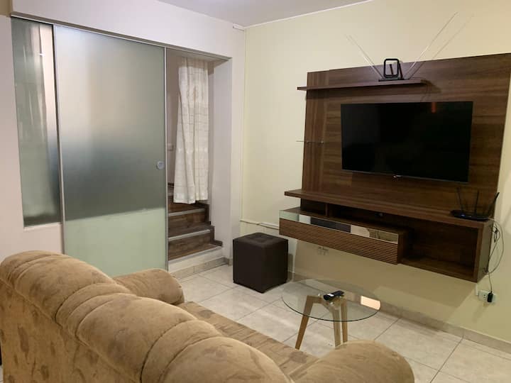 Depa Completo En Límites De Sjm Y Surco 3er Piso - Lima