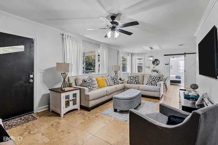 Shreveport, Broadmoor 4 Bedroom Family Group Home - Bossier City, LA