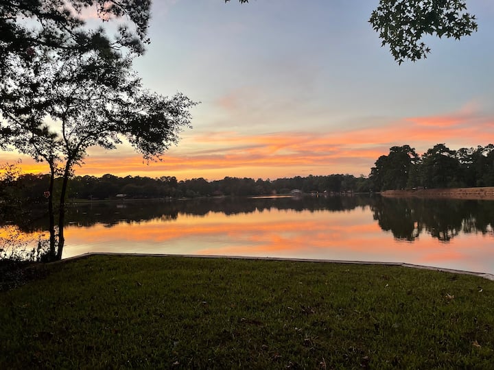 Lil Blue Lake House On A Private Lake In Conroe - 컨로우