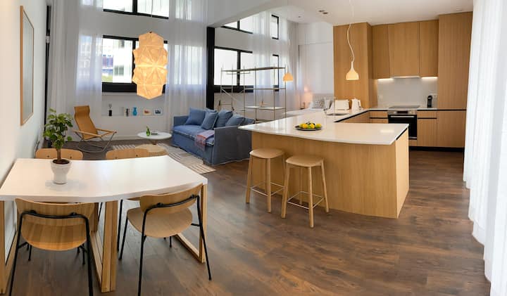 Top-notch Spacious Loft With Private Patio& Pool - Barcelone