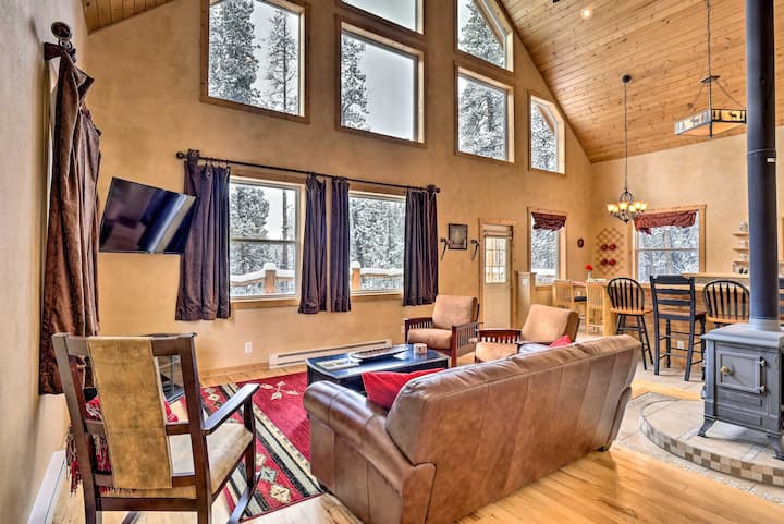 Scenic Mountain Cabin On 4 Acres & Hot Tub! - Fairplay, CO