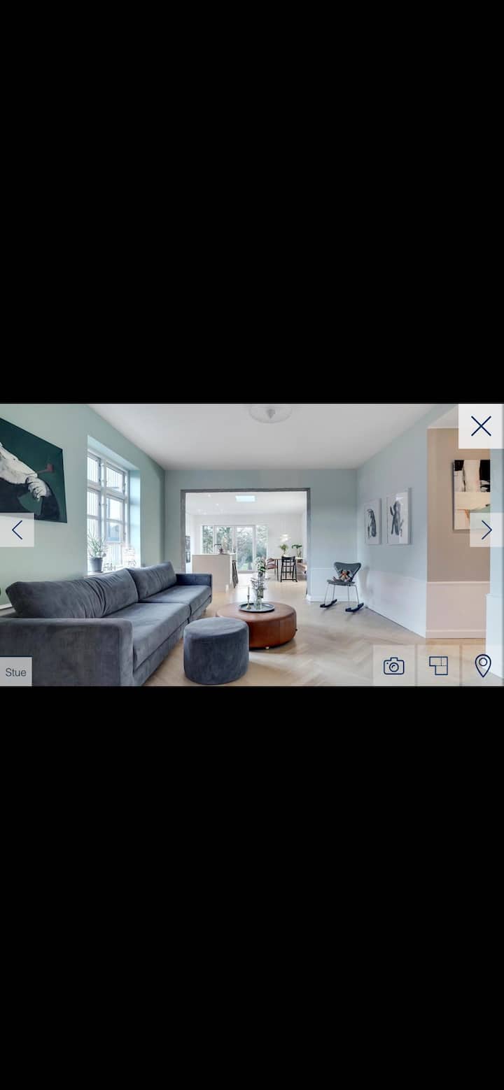 Vidunderlig Villa I Smukke, Attraktive Omgivelser - Odense