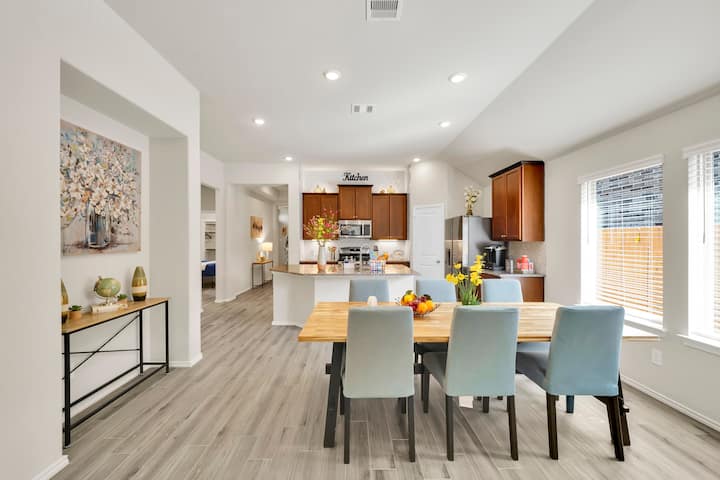 New Comfortable 4 Bedroom Home In Houston, Tx - 휴스턴