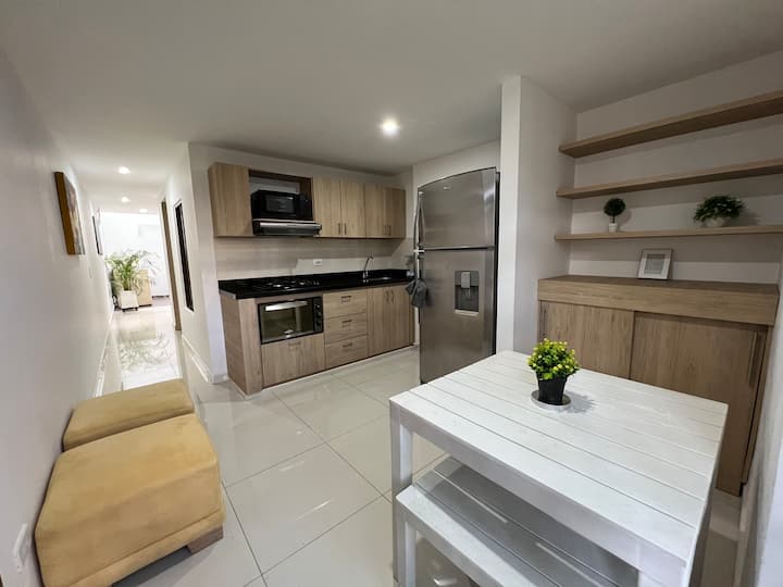 Apto En Belen Rosales Sector Exclusivo - Medellín