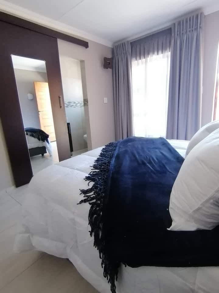 Lukanya Guesthouse - Randfontein