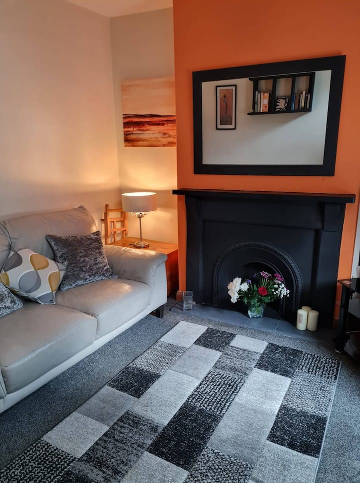 John O' Gaunts Cottage - Stoke-on-Trent