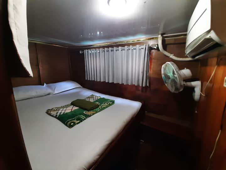 Labuan Bajo Floating Rooms - Labuan Bajo