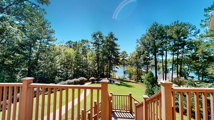Lakefront 4-bedroom 3.5 Bath Home, Lake Tuscaloosa - Tuscaloosa, AL