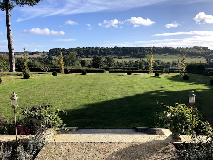 Comfortable Ramsbury B&b, Wiltshire With Views. - Marlborough