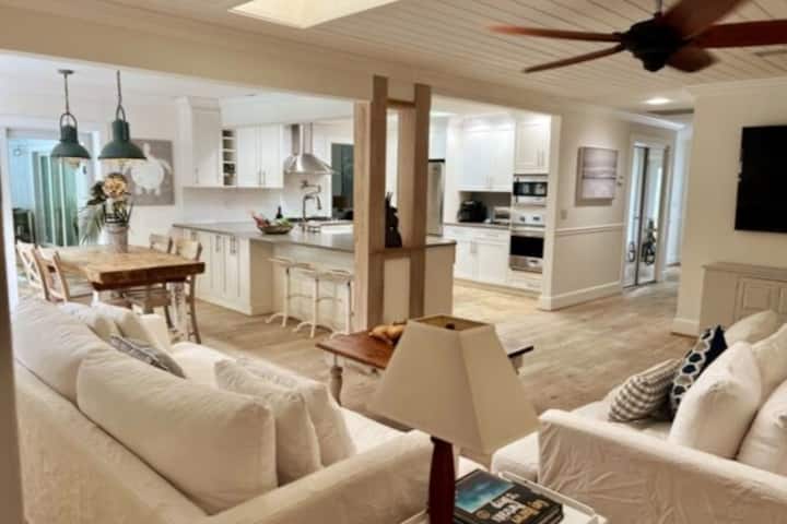 Beach Theme Home In Tequesta Florida - Jupiter, FL
