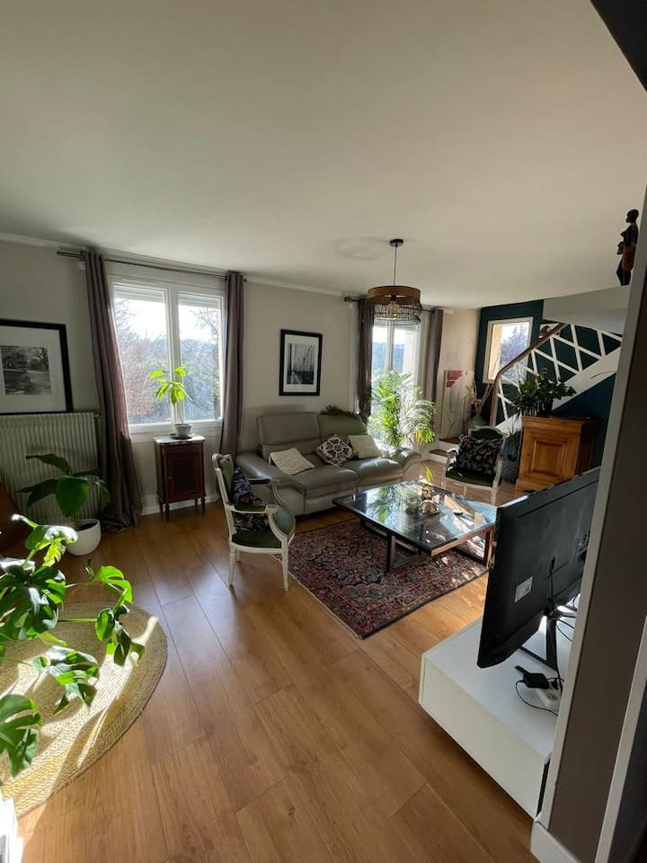 Belles Chambres Dans Maison De Charme & Verdure - Versailles