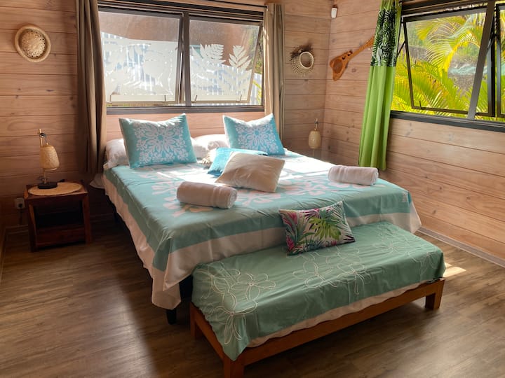 Chambres Et Piscine Avec Vue Sur Moorea - Polynésie française