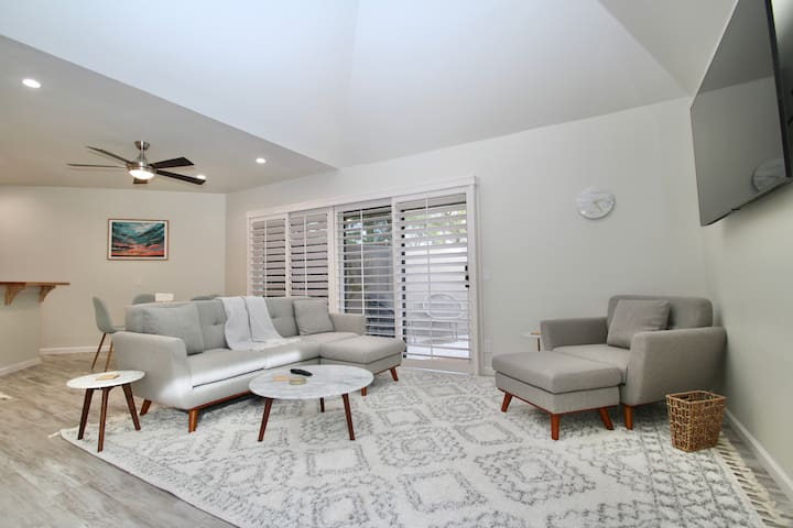 Desert River Retreat - Rancho Mirage, CA