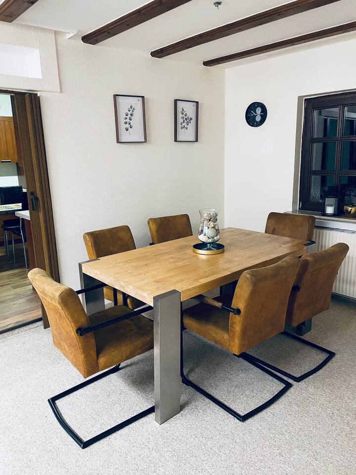 Schöne Wohnung 120 Quadratmeter - Gelnhausen