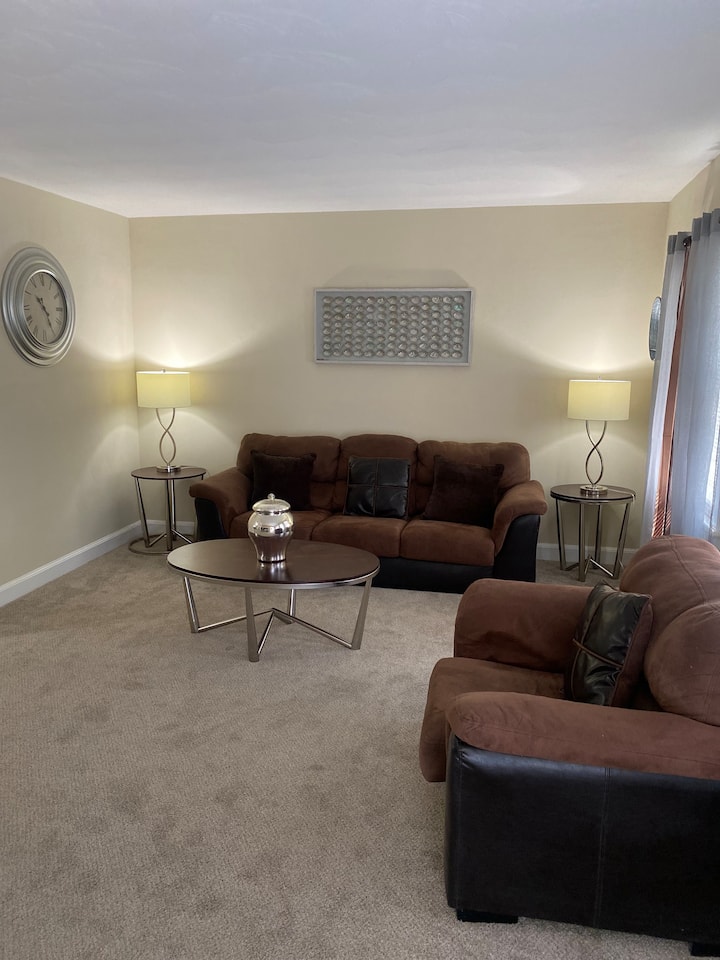 Lovely 2 Bedroom Apartment Unit With Free Wi-fi! - Portsmouth, VA