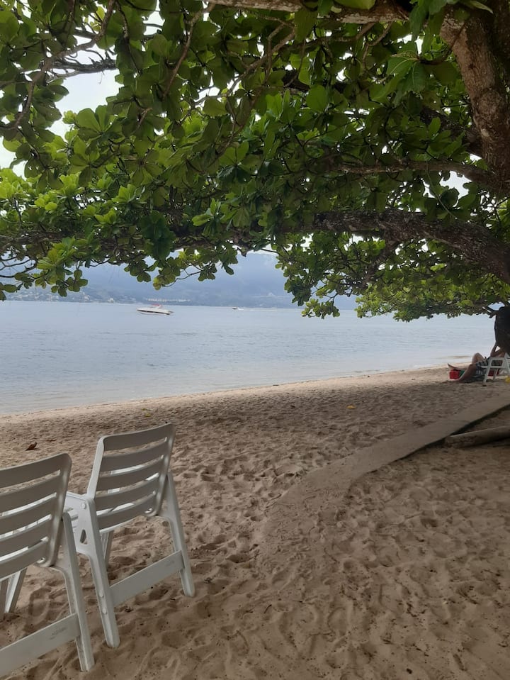 Casa De Hóspede Em Ilhabela à 350 Metros Da Praia - Ilhabela