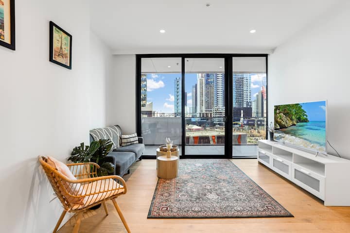 Lovely 1 Bedroom Apt With Balcony - Melbourne