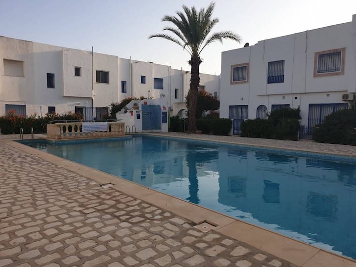 Joli Duplex à Hammamet Dans Résidence Avec Piscine - 哈馬馬特