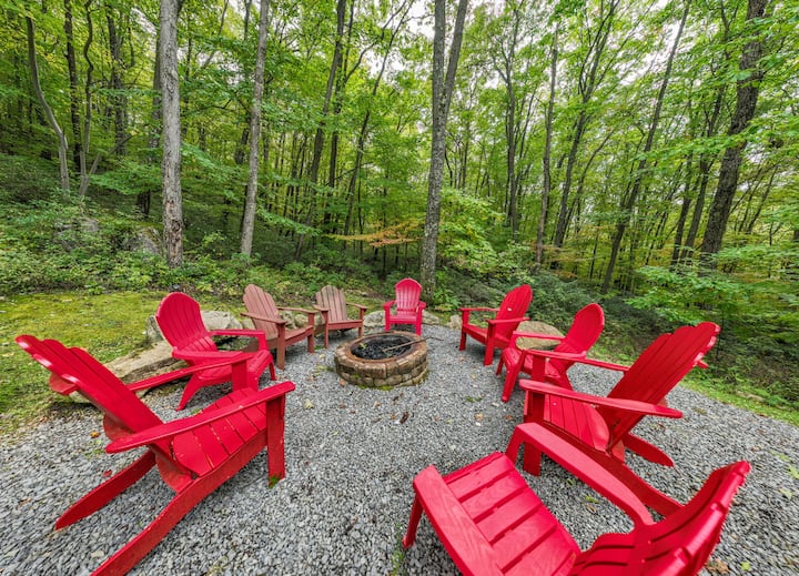 Private Retreat* Hot Tub* 5 Mins To Ski And Lake! - Deep Creek Lake, MD