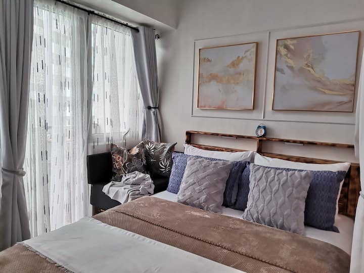 Peaceful Hideaway @ Commonwealth - Quezon City