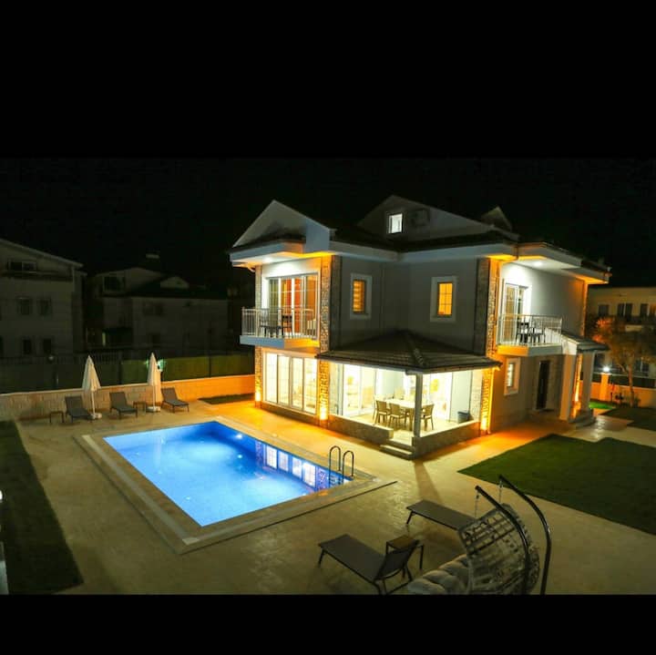 5+1 Lüks Villa Dalyan Merkez De - Dalyan