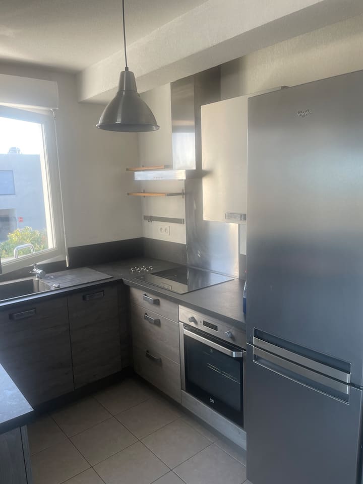 Beaucaire 
Superbe Appartement En Résidence - Beaucaire