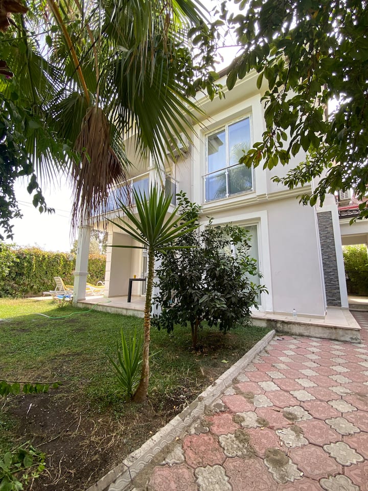 Fethiye ÇAlış’ta 3+1 Bireysel Havuzlu Villa - Çalış Beach
