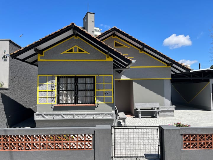 Fique Em Blumenau - Próximo à Vila Germânica - Blumenau