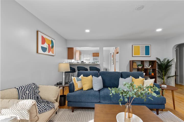 Cozy 2 Bd | Long-term - Farmington Hills, MI